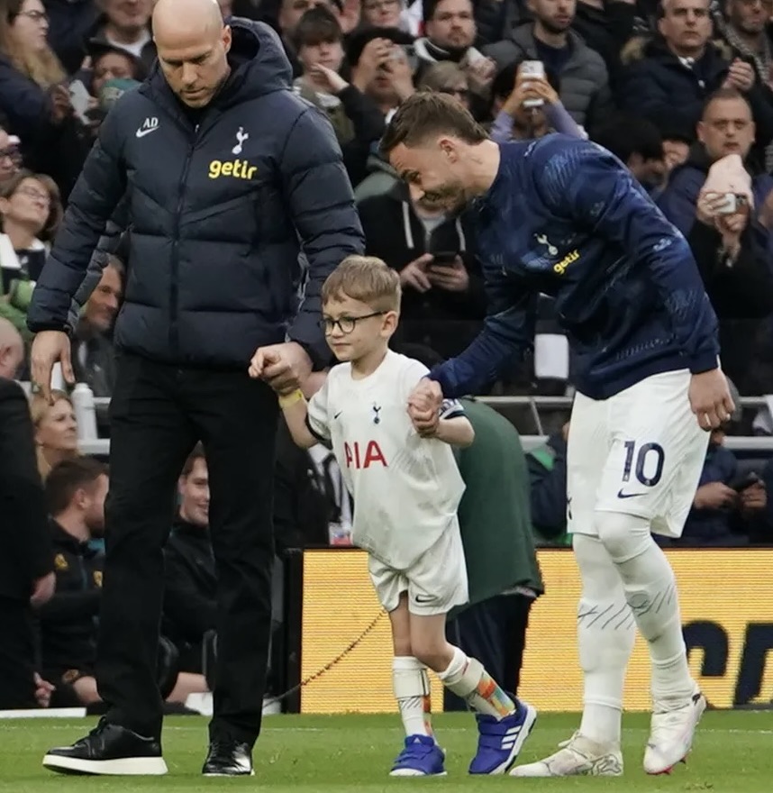 Samuel's Dream To Jump - Just4Children